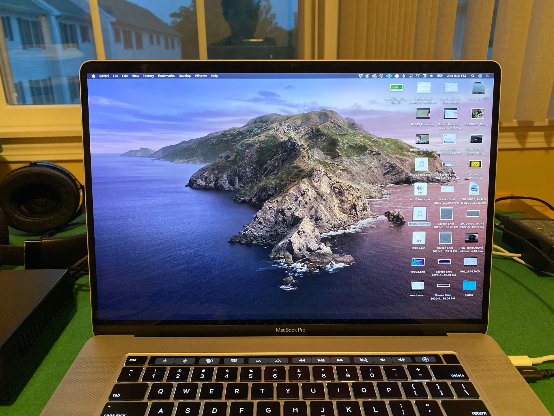 How to Fix Washed Out Display Colors in macOS by Inverting Colors